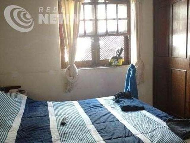 Casa à Venda com 3 Quartos sendo 1 Suíte Próxima à Rua do Ouro