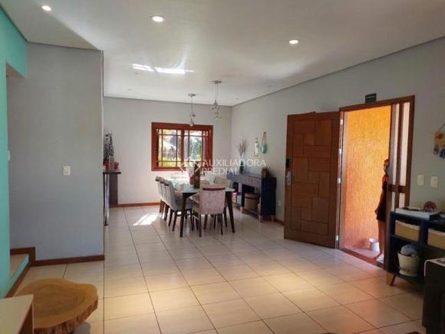 Casa à venda com 3 quartos, sendo 1 suíte Vila Nova, Porto Alegre, RS