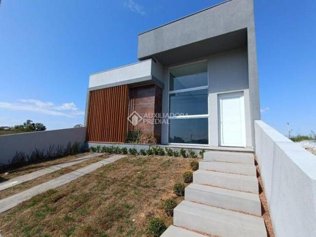 Casa a venda com 3 quartos, sendo uma suite, Semi Mobiliado na cidade de gravatai