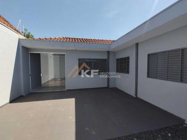Casa à venda com 3 Quartos Suíte e amplo quintal no Bairro Presidente Dutra Ribeirão Preto / SP