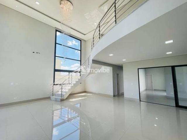Casa a venda com 450m² de terreno e 430m² de construção com 05 suítes no condomínio Villagio em Amer