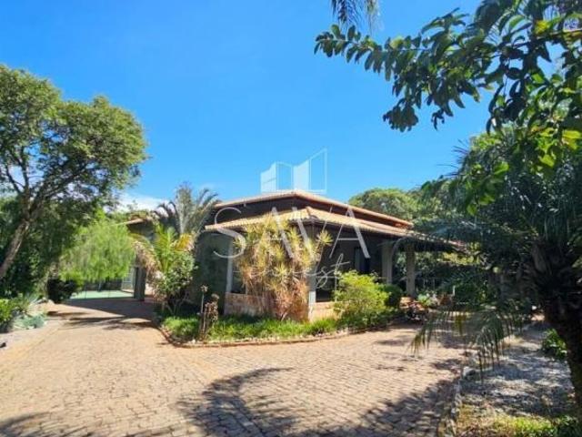 Casa à venda com 488 m² no Condomínio Quintas de Casa Branca