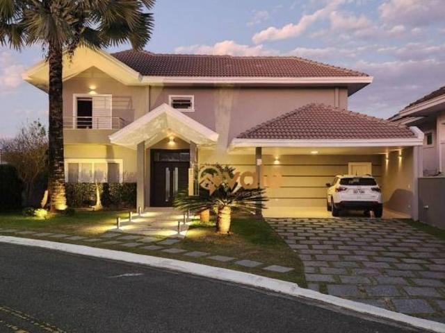 Casa à venda, com 4 dormitórios, 237 m², Urbanova, SJCampos