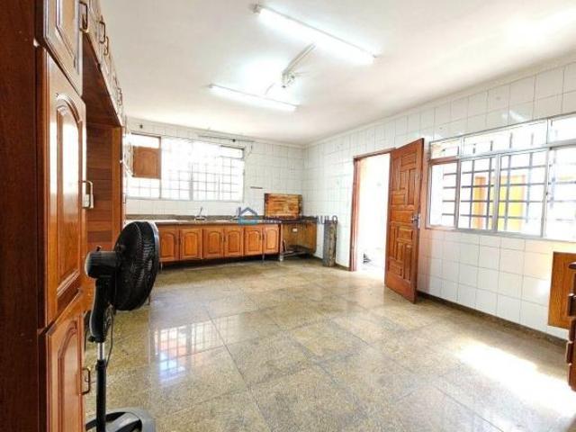 Casa à venda com 4 dormitórios e 4 vagas, 383 m² Vila Gumercindo Metrô Santos Imigrantes