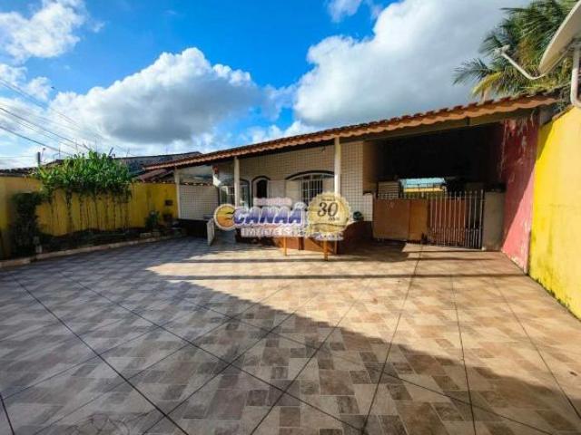 Casa à venda com 4 dormitórios em Mongaguá – Balneário Itaguaí!