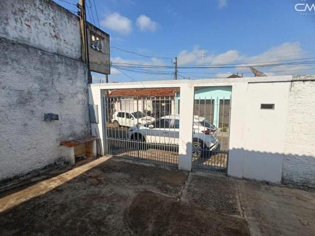 CASA A VENDA COM 4 DORMITÓRIOS ELDORADO 1