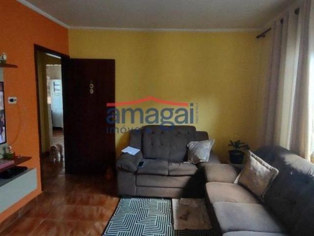 CASA A VENDA COM 4 DORMITORIOS NO JARDIM NOVA ESPERANÇA