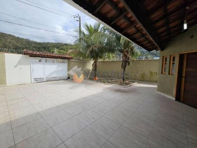 Casa á venda com 4 dormitórios no Massaguaçu em Caraguatatuba SP