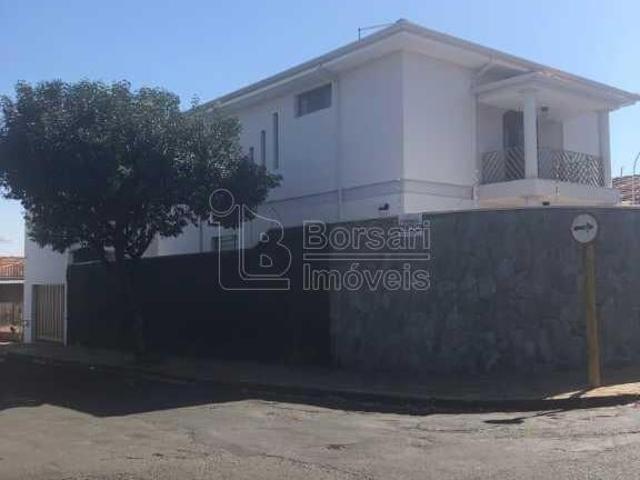 Casa a venda com 4 dormitorios na Vila Yamada, Araraquara