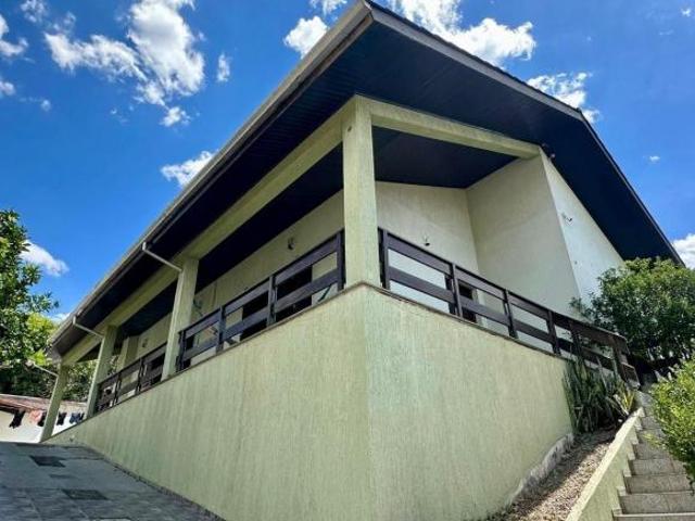 Casa à venda com 4 dormitórios, sendo 1 suíte, 5 vagas, Bela Vista, Caxias do Sul, RS