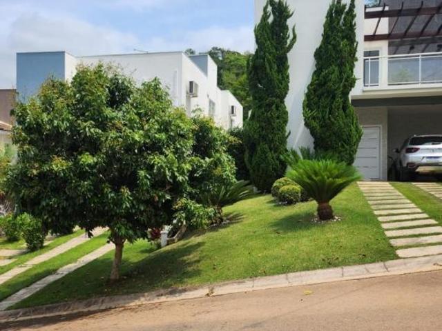 CASA À VENDA COM 4 DORMITÓRIOS SENDO 1 SUÍTE MASTER COM CLOSET IBI ARAM 2 ITUPEVA SP