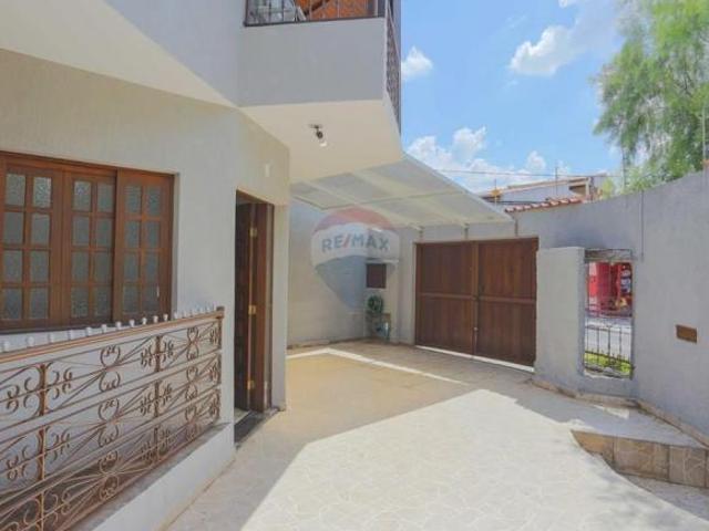Casa à venda com 4 dormitórios sendo 1 suíte no Bairro Jd. São Conrado Sorocaba SP