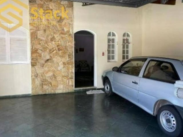 CASA A VENDA COM 4 DORMITÓRIOS SENDO UMA SUÍTE NO JD PACAEMBU JUNDIAÍ SP