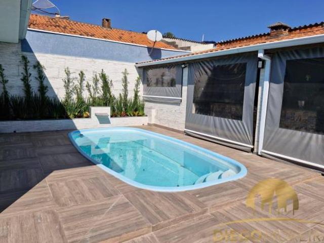 Casa à Venda com 4 dormitórios | Porteira Fechada – Terra Preta, Mairiporã!