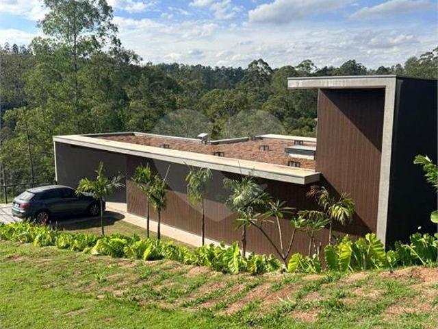 Casa à venda com 4 suítes no condomínio Capital Ville, Jundiaí