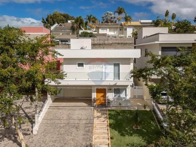 Casa à venda com 4 suítes no Condomínio Morada do Bosque – Vinhedo/SP