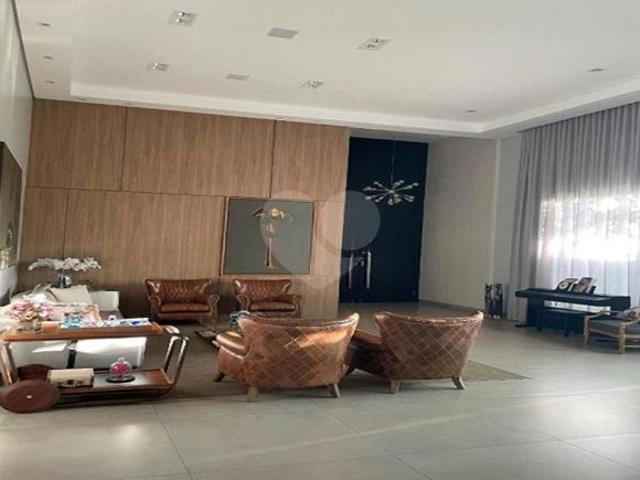 Casa à venda com 4 suítes no condomínio Portal Dos Oitis, Araraquara