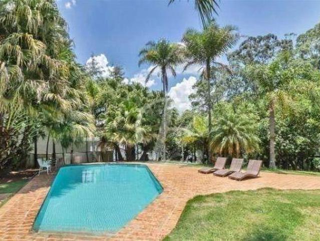 Casa à venda com 4 suítes no Tamboré 1 Barueri/SP