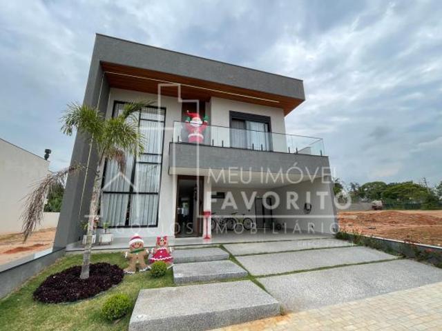 Casa a venda com 4 suítes Condomínio Campos de Medeiros 265m²