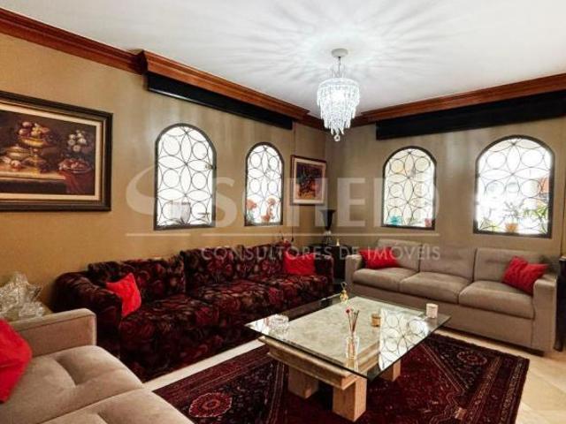 Casa a venda com 4 suites e 4 vagas no Alto da Boa Vista