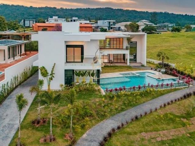 CASA A VENDA COM 4 SUÍTES EM CONDOMÍNIO DE ALTO PADRÃO FAZENDA SERRA AZUL ITUPEVA, SP