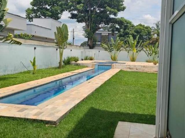 Casa à venda com 4 suítes em condomínio de Boituva São Paulo