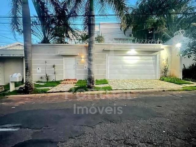 Casa à venda, com 4 suites, jardim karaíba, UBERLANDIA MG