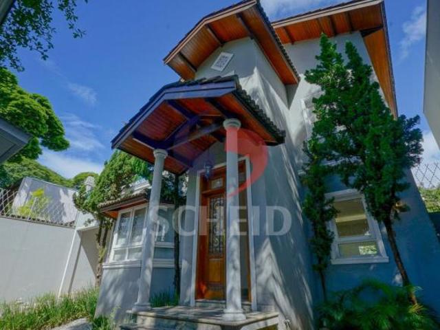 Casa à venda com 4 suites, 3 salas, 5 banheiros, 6 vagas, Alto da Boa Vista