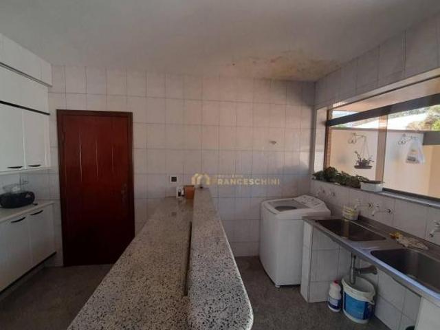 Casa à venda com 4 suítes, 4 vagas, Jardim Apolo São José dos Campos/SP