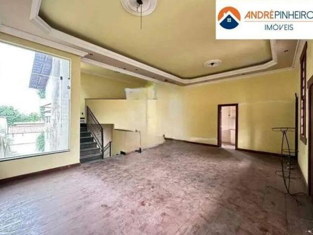 Casa à venda com 4 Quartos 4 vagas 353 m² bairro Itapoã Belo Horizonte/MG R$ R$ 1.200.000,00