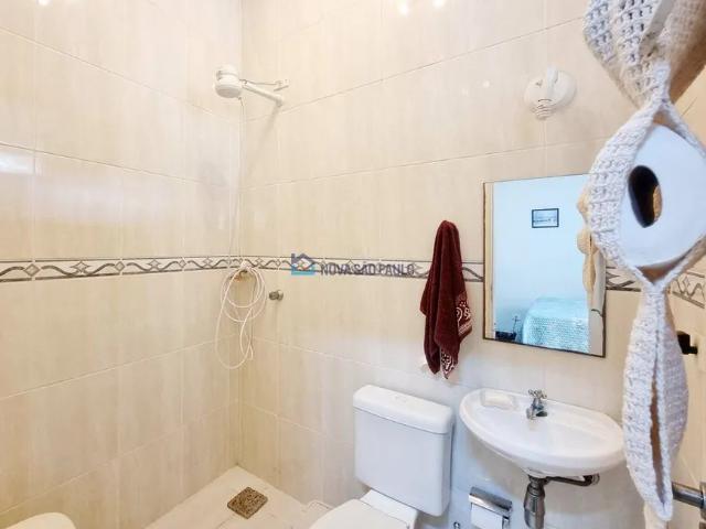 Casa à venda, com 4 quartos, 1 suíte, 4 vagas, 270 m², espaço gourmet, edícula, na Vila Mariana