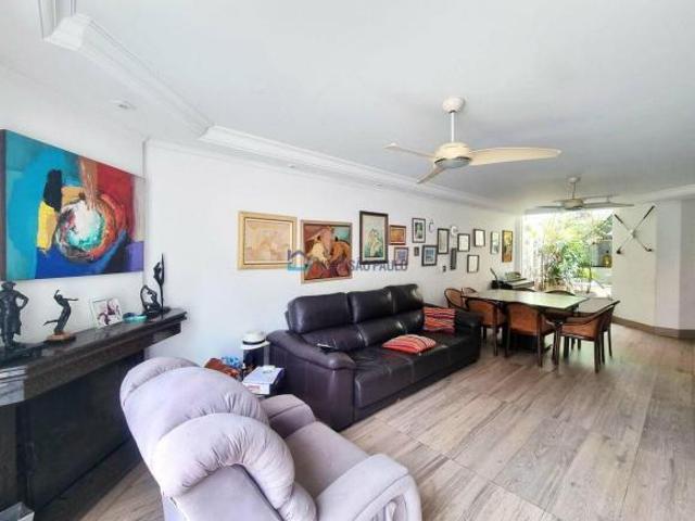 Casa à venda, com 4 quartos, 1 suíte, 4 vagas, 270 m², espaço gourmet, edícula, na Vila Mariana
