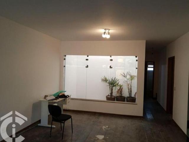 Casa à venda com 4 quartos, 1 suíte, 6 vagas, 350m² Vila Formosa