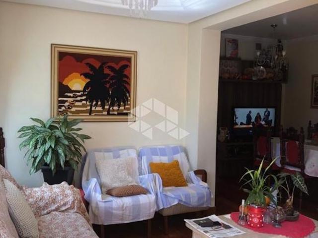 Casa à venda com 4 quartos 2 suítes 3 vagas no bairro Nonoai