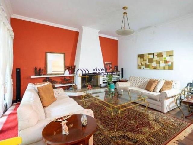 Casa a venda com 4 quartos, 328m2, Jd. Leonor