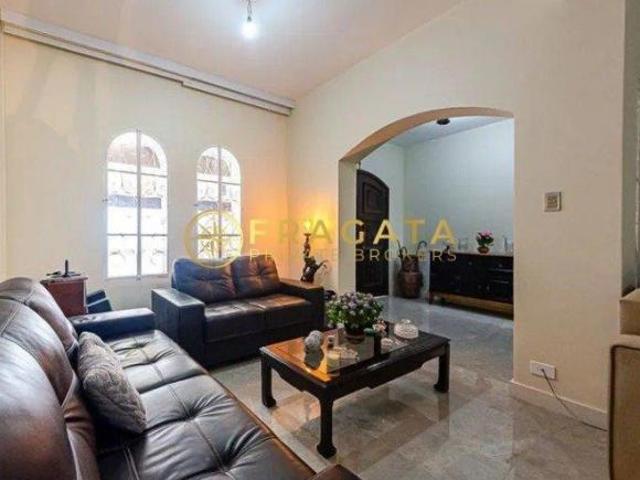 Casa à venda com 4 quartos, 3 suítes e 2 vagas Bairro Pompeia/SP