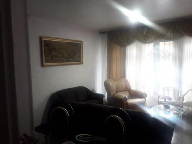 Casa a venda com 4 quartos Vila Osasco