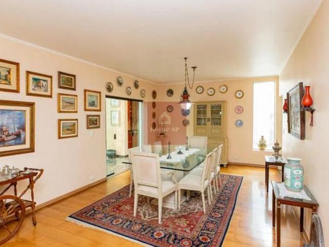 Casa á venda com 4 quartos e 402m2 no Alto da Boa Vista, São Paulo, SP