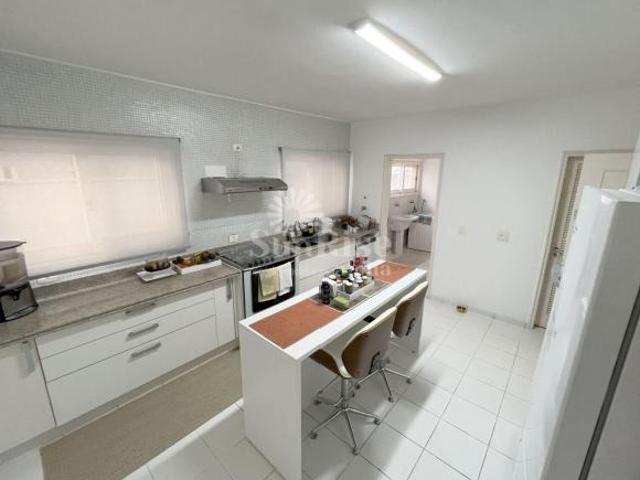 Casa à venda com 4 quartos e 4 vagas 358 m² no Alphaville 5 Santana de Parnaíba SP