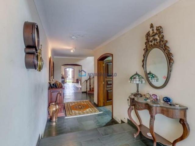 Casa a venda com 4 quartos em Brooklin Paulista