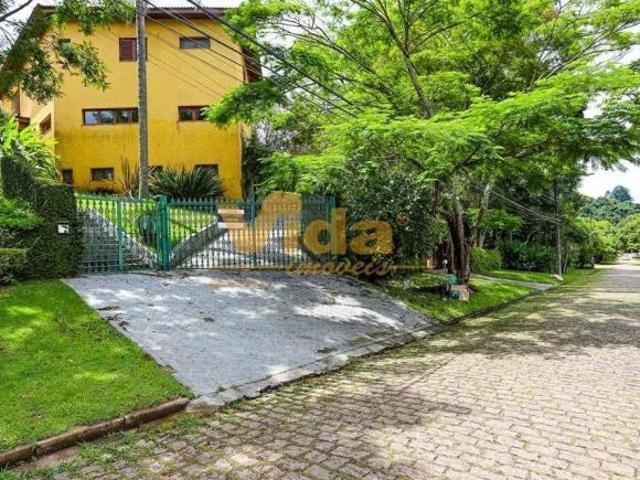 Casa á venda com 4 quartos na Granja Viana II Cotia