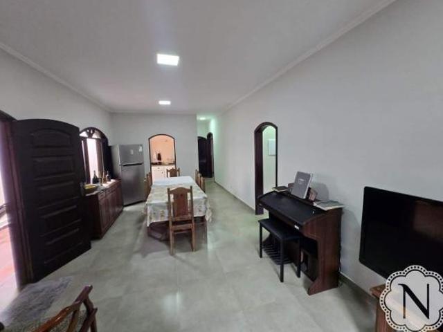 Casa à venda com 4 quartos no bairro Jardim Suarão Praia