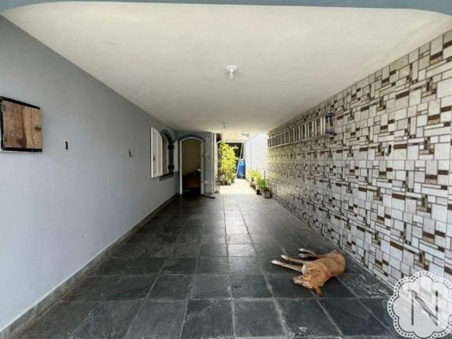 Casa à venda com 4 quartos no bairro Suarão