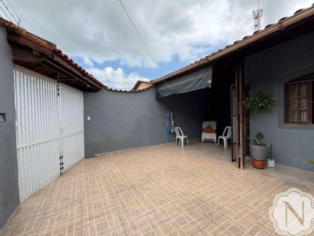 Casa à venda com 4 quartos no bairro Suarão