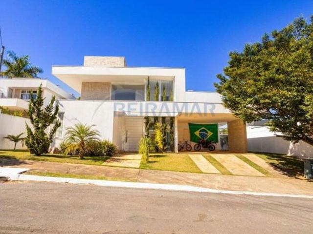 Casa à venda com 4 Quartos no Condomínio Santa Monica Jardim Botânico