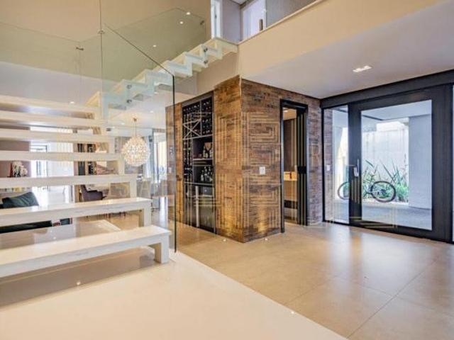 Casa à venda com 4 quartos no Jardim Paulista, São Paulo