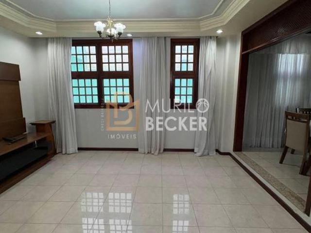 Casa a venda com 4 quartos no Jd Colinas SJC