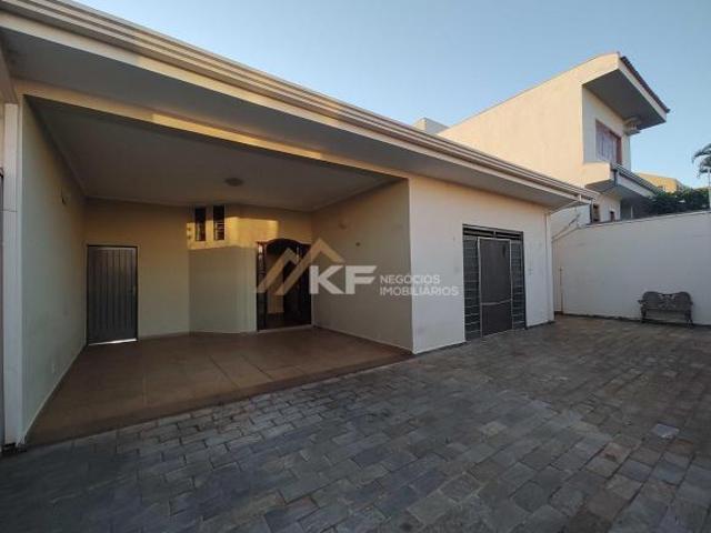 Casa à Venda com 4 quartos sendo 1 suite no bairro Alto da Boa Vista Ribeirão Preto / SP