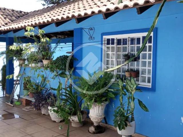 Casa a venda com 4 quartos sendo 1 suíte, 248 m2, no bairro Nossa Senhora da Aparecida Cuiabá MT