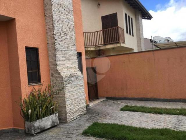 Casa à venda com 4 quartos, sendo 2 suítes, em Vila Oliveira, Mogi das Cruzes